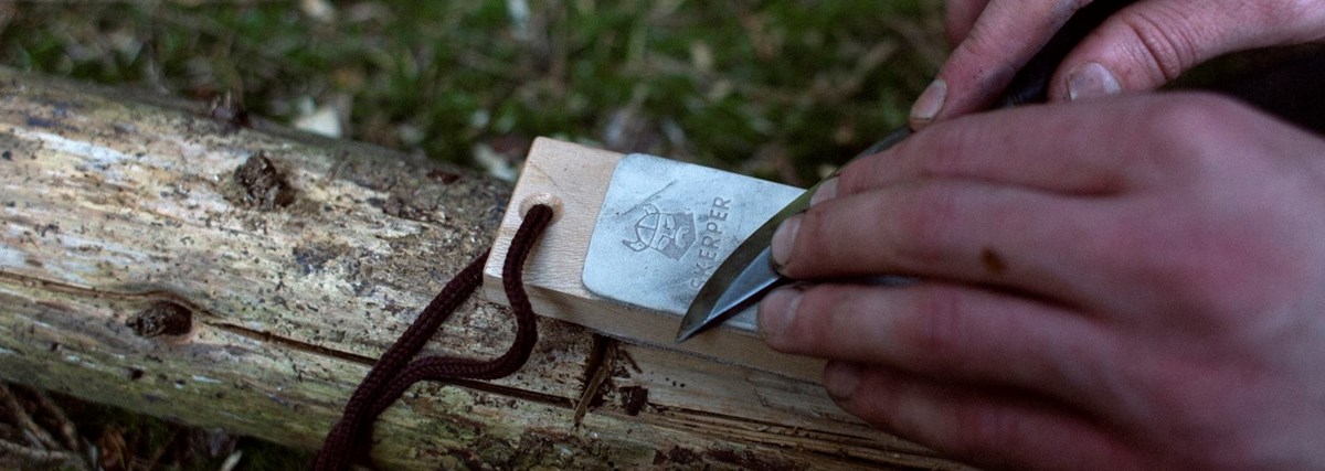 How do you strop a knife?