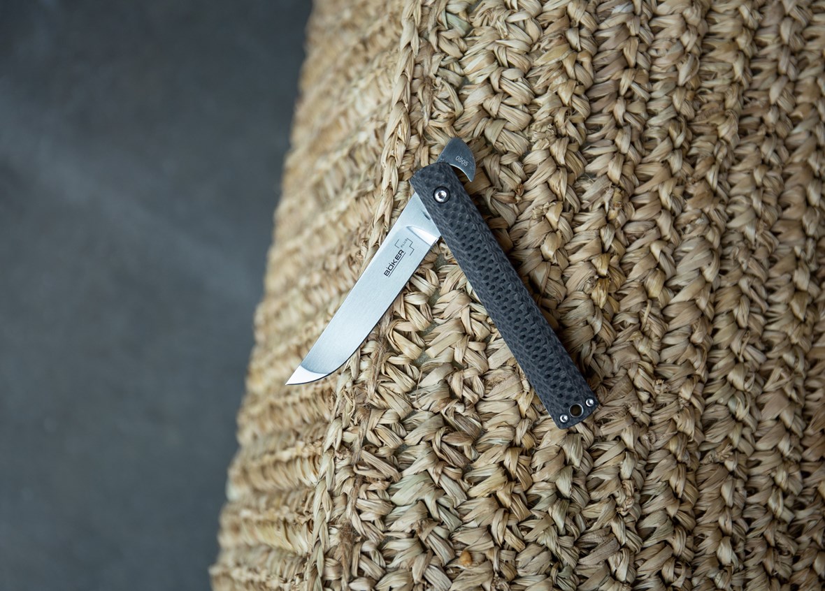 Pocket knives: Locking mechanisms on pocket knives