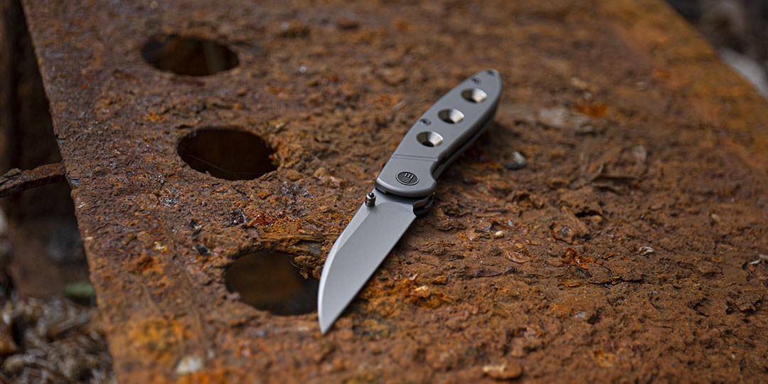Top 10 modern gentleman's knives from Knivesandtools