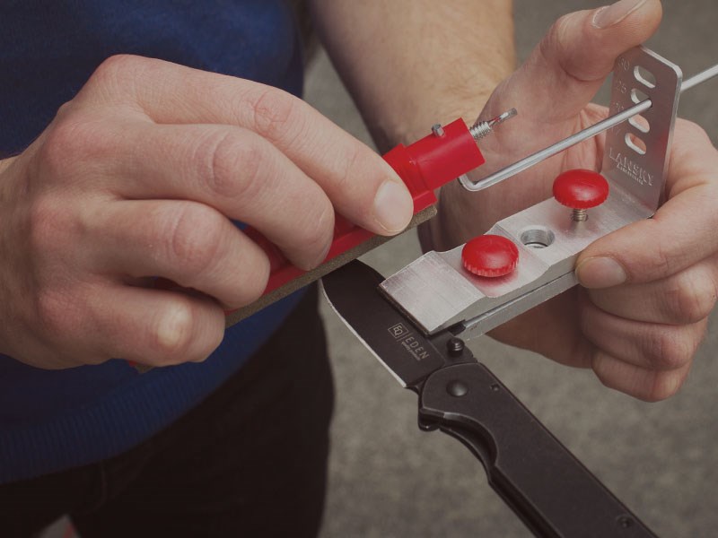 Zakmes laten slijpen? Dat doe je toch gewoon zelf!